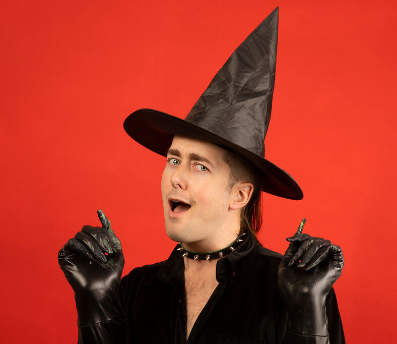 Tim Murray spills the (green) tea on his upcoming 'WITCHES!' debut at ...