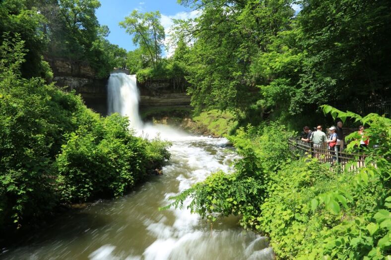 How to spend a long weekend full of romance and nature in Minnesota ...