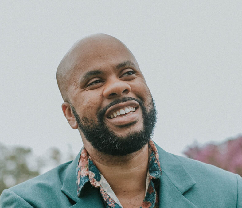 R. Eric Thomas spills where to find the best weird museum and where to ...