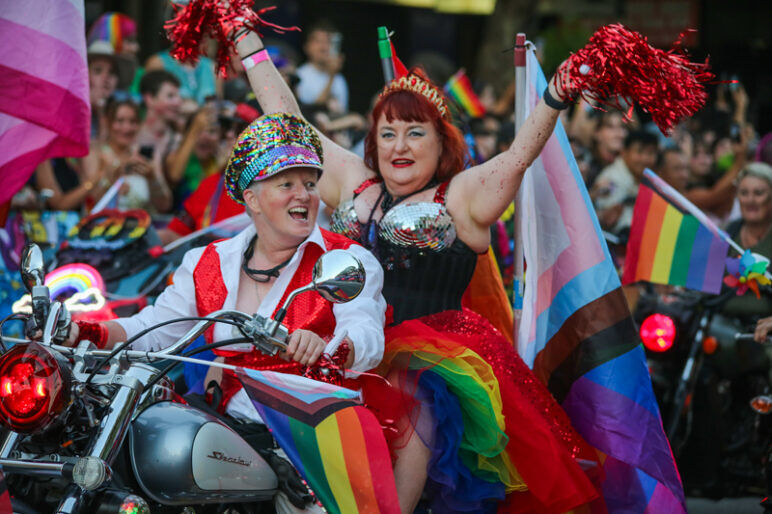[PHOTOS] Glitter, gyrations, and gorgeous guys: Sydney Mardi Gras turns ...