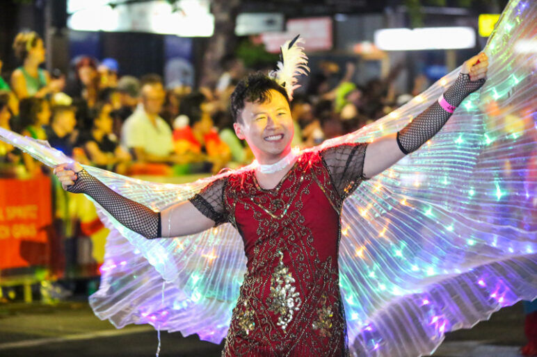 [PHOTOS] Glitter, gyrations, and gorgeous guys: Sydney Mardi Gras turns ...