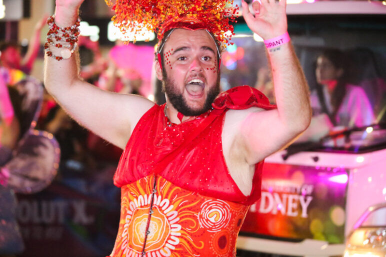 [PHOTOS] Glitter, gyrations, and gorgeous guys: Sydney Mardi Gras turns ...