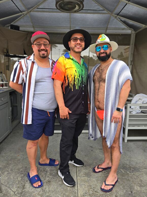 [PHOTOS] Temptation Sundays are Vegas' hottest pool parties - GayCities