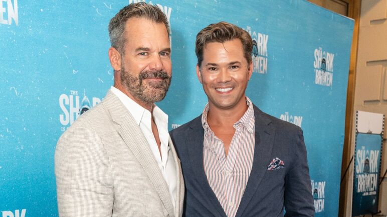 Tuc Watkins and Andrew Rannells hit Napa Valley, California - GayCities