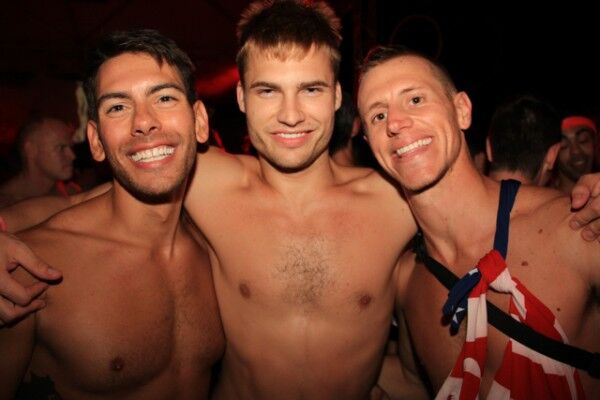 PHOTOS: Fire Island Boys Get Into The Olympic Spirit At The Pines Party - Page 4 of 18 ...