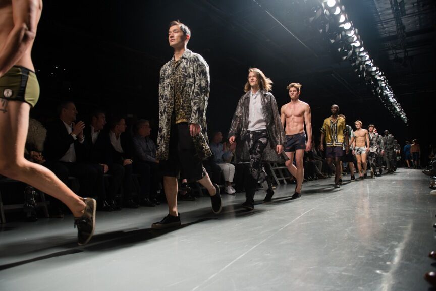 PHOTOS: Andrew Rannells Celebrates Model Behavior Backstage At Jeffrey ...